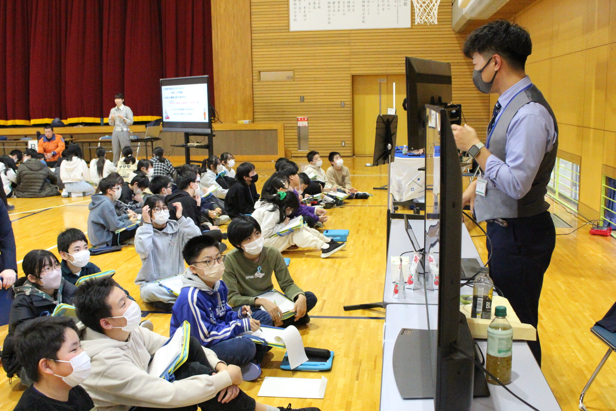 6年企業説明会（4校合同） ｜ 雄物川小学校
